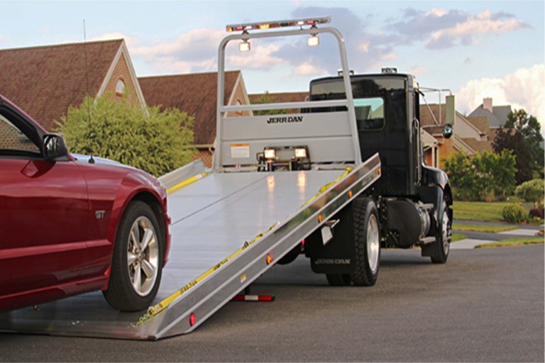 Jerr-Dan 6 Ton XLP Low Profile Car Carrier - Eastern Wrecker Sales Inc