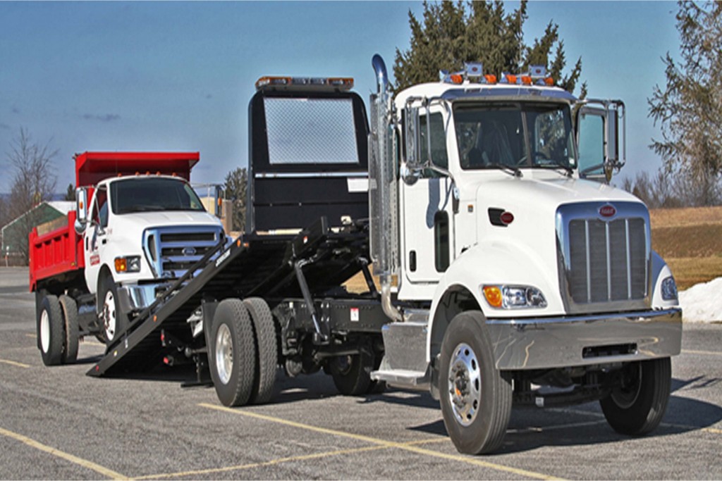 Jerr-Dan 7.5 Ton Medium Duty Carrier - Eastern Wrecker Sales Inc