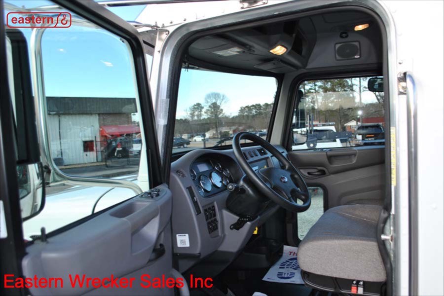 2020 Peterbilt 337 Extended Cab 300hp PX-7 Air Brake Air Ride with ...