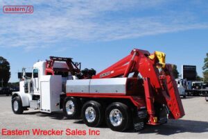 2023 Peterbilt 389 with Genesis 30T 30-ton Wrecker - Eastern Wrecker Sales Inc