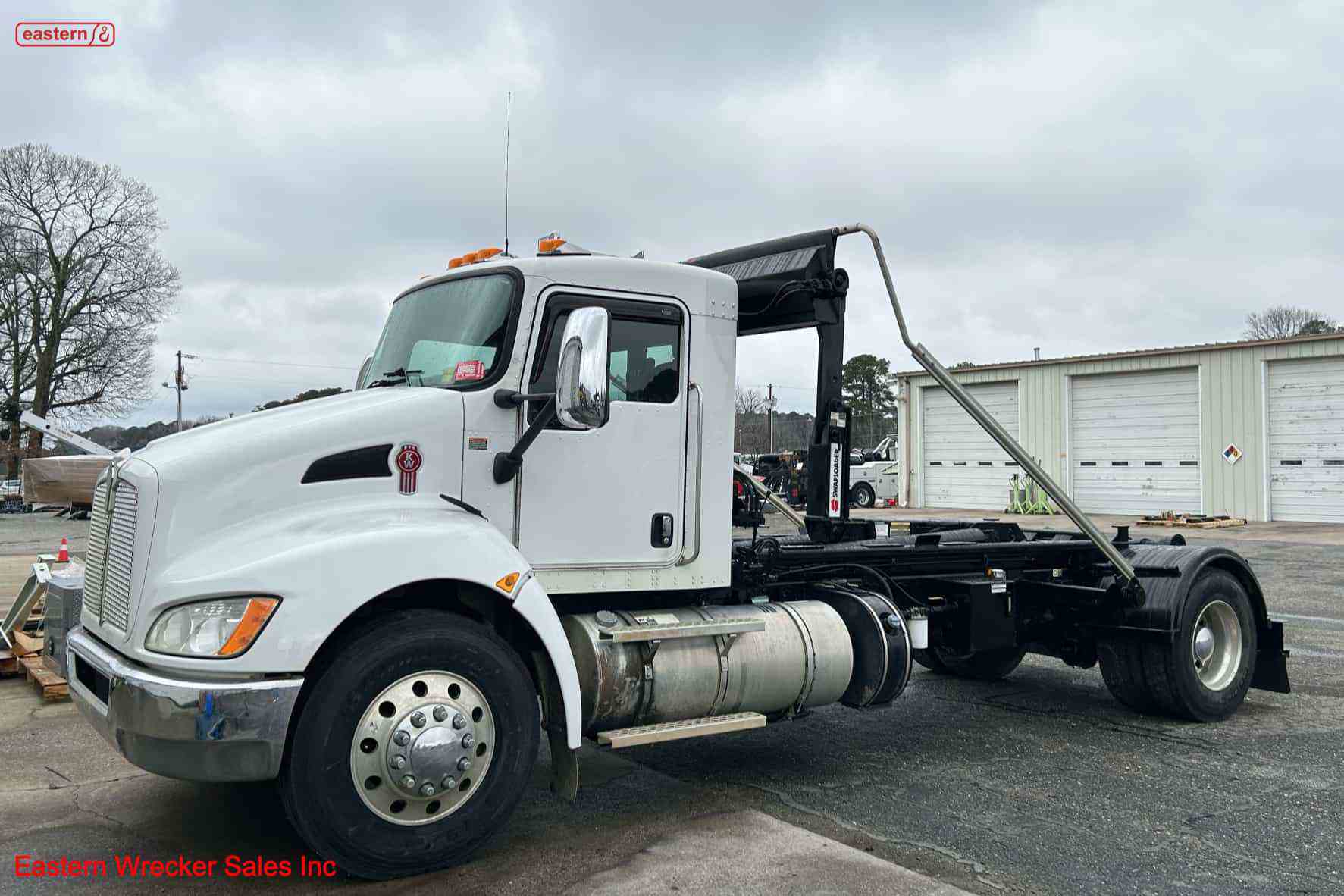 2019 Kenworth T270 with SwapLoader SL-180 Hook Lift - Eastern Wrecker ...