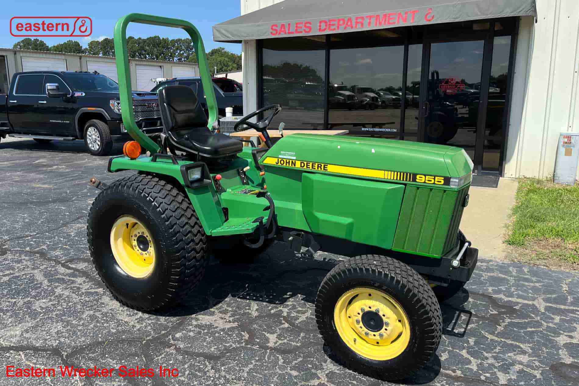 John Deere 955 Tractor - SOLD! - Eastern Wrecker Sales Inc